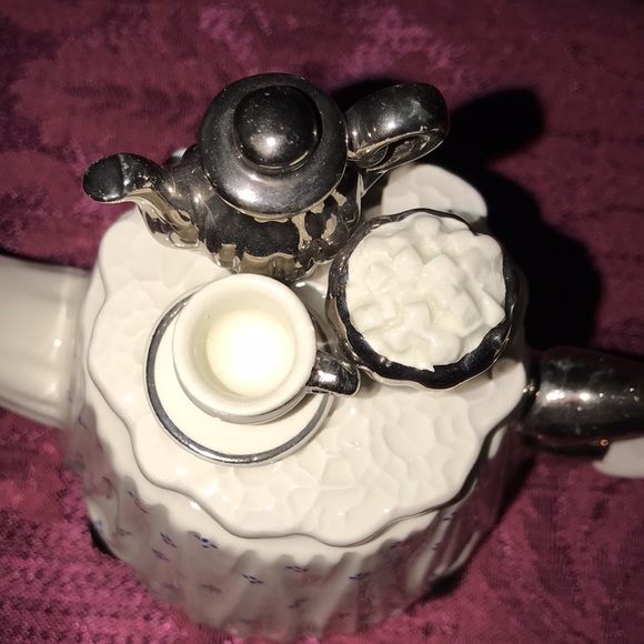 Cardew Designs | Accents | Vintage Cardew Design Victorian Table Mini ...